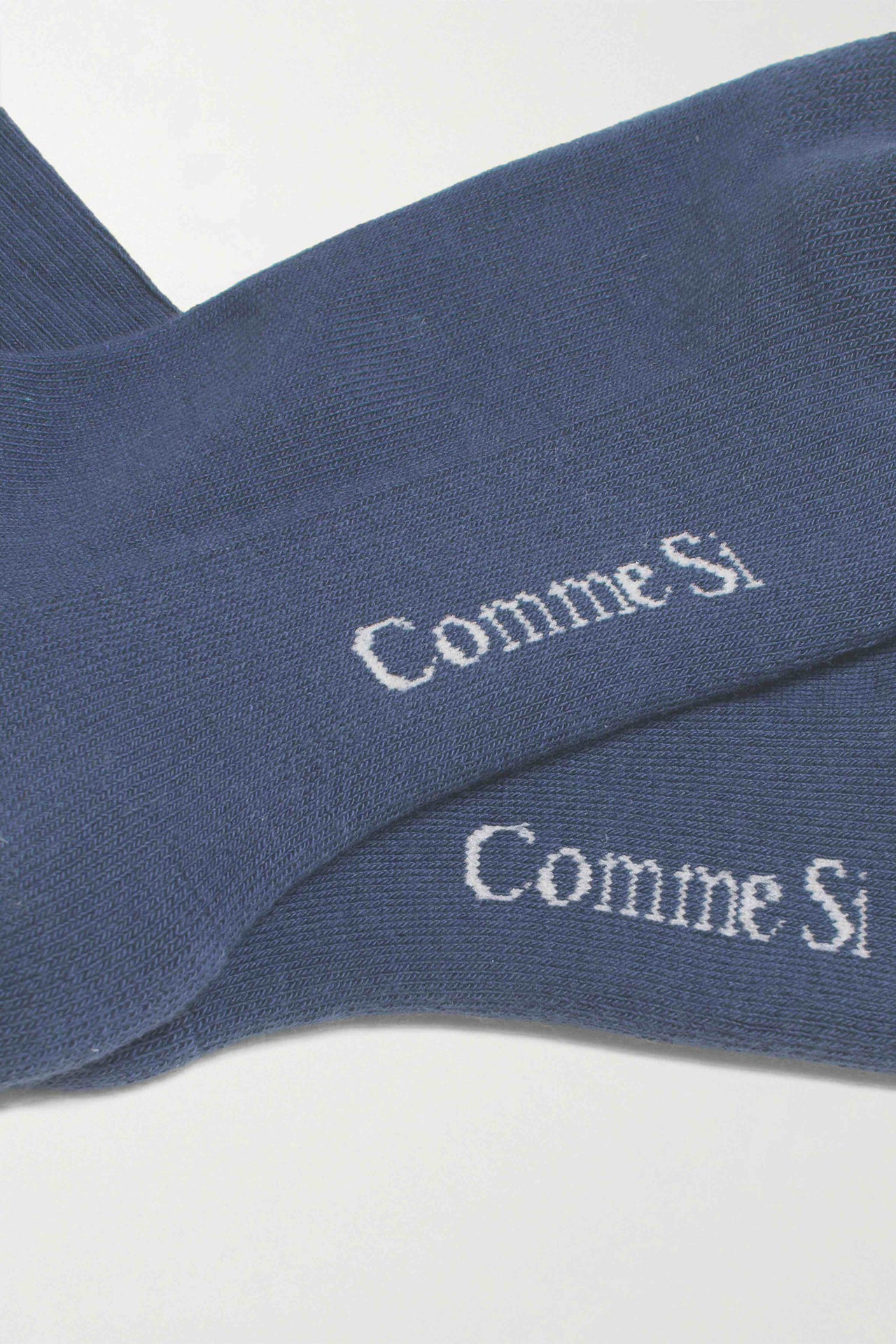 How to Style: Blue Socks – Comme Si
